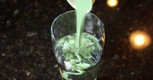 How to make Magic Water-Proof Sand - The Geek Pub