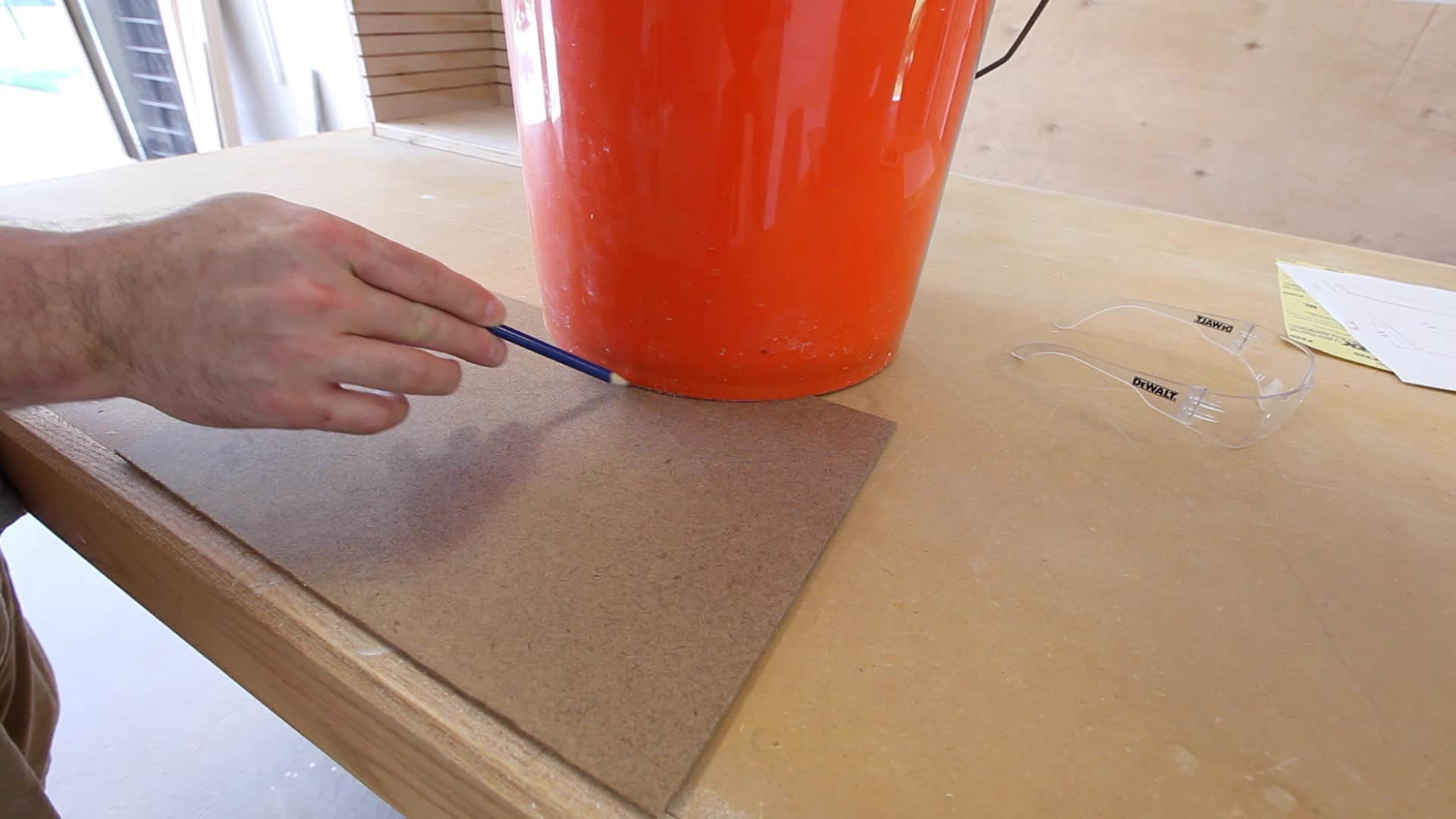 How to make a Sandpaper Storage Station - The Geek Pub
