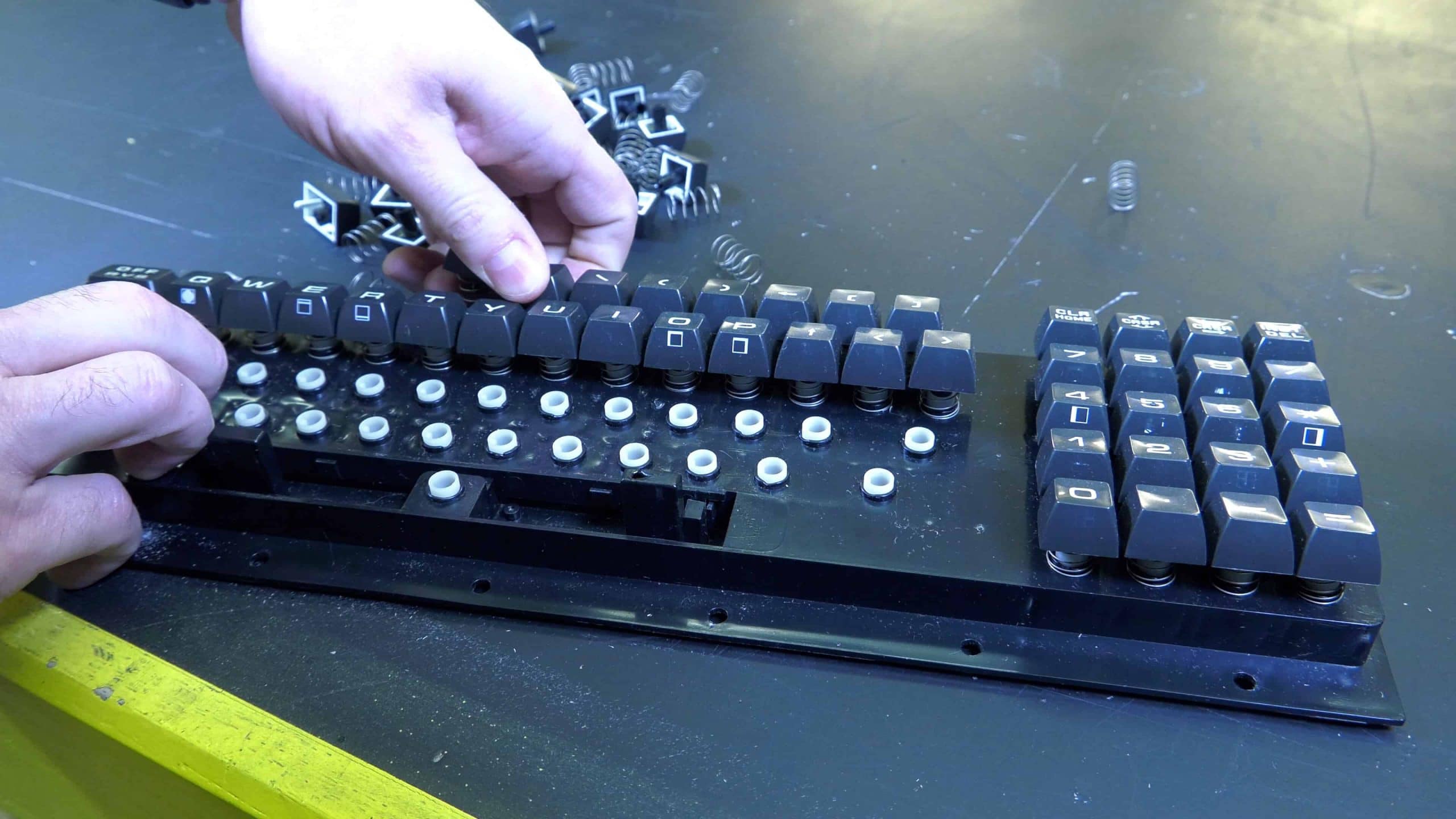 Repairing the Commodore PET 4016 - The Geek Pub