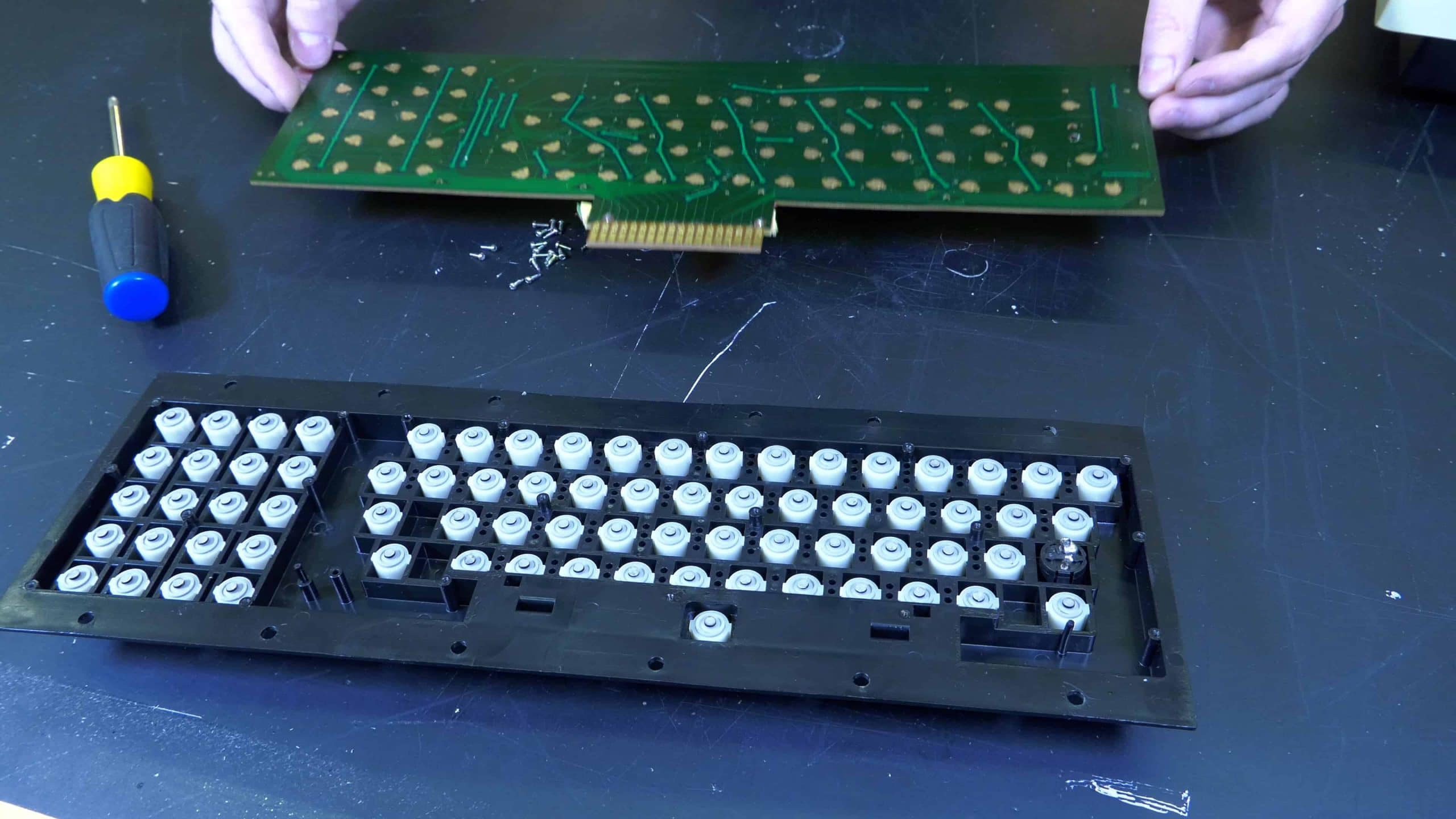 Repairing the Commodore PET 4016 - The Geek Pub