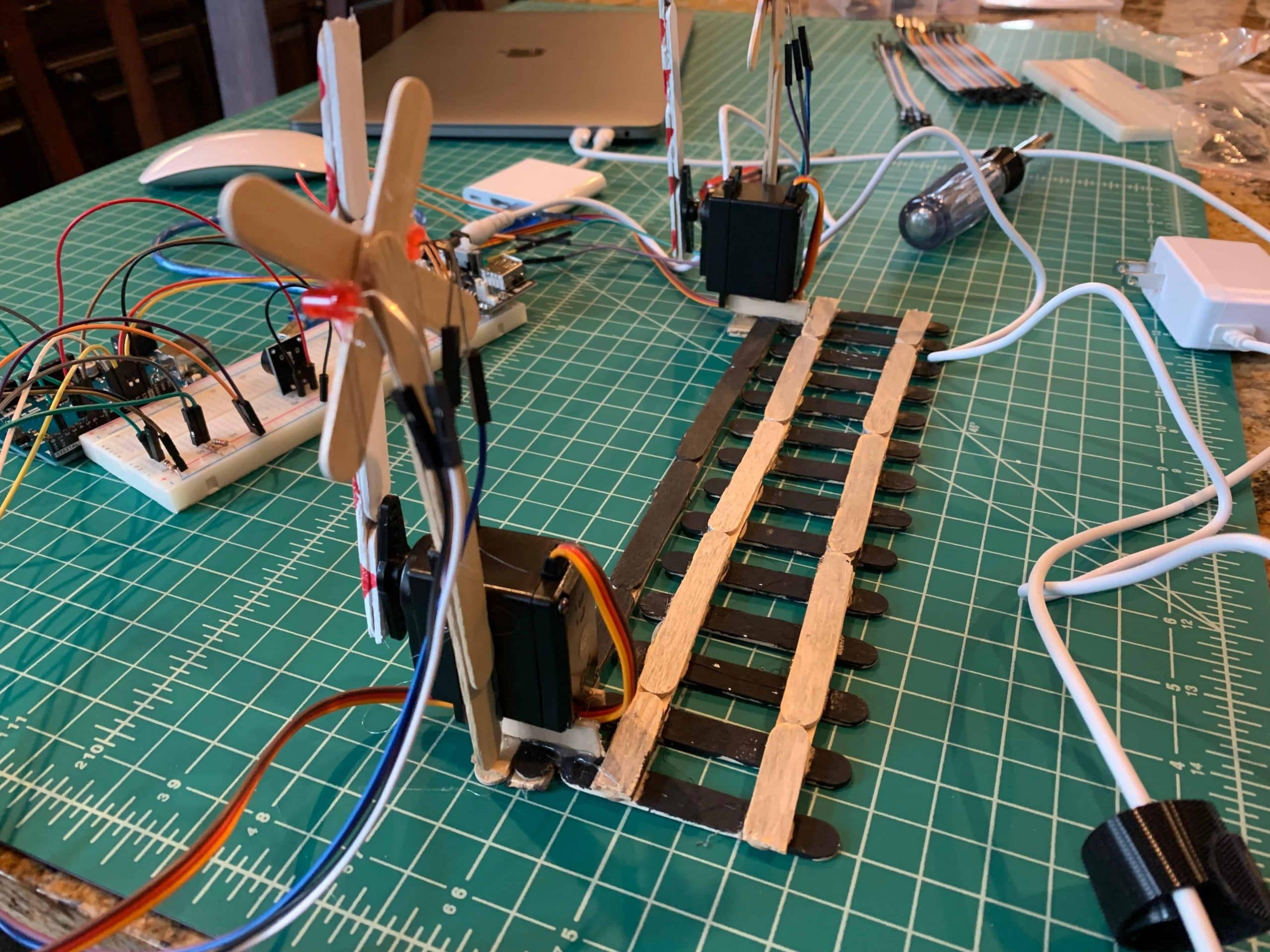 Arduino Train Crossing Project - The Geek Pub
