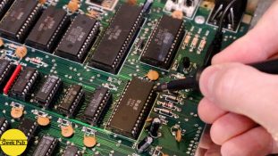 Oscilloscope Tutorial (Learn the Basics) - The Geek Pub