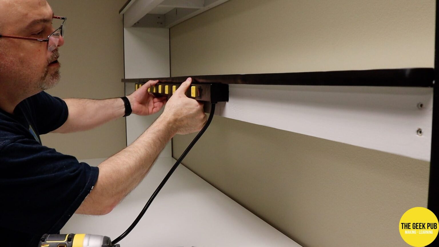 Build the Ultimate Electronics Workbench - The Geek Pub