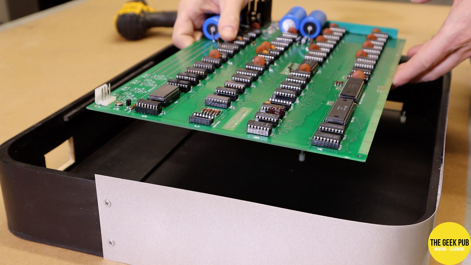 The Apple 1 Case - The Geek Pub