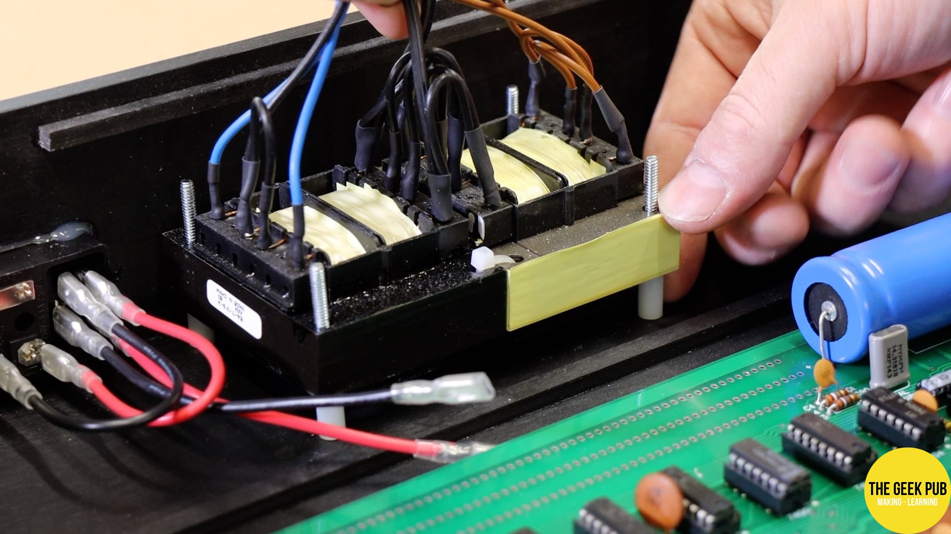 The Apple 1 Case - The Geek Pub