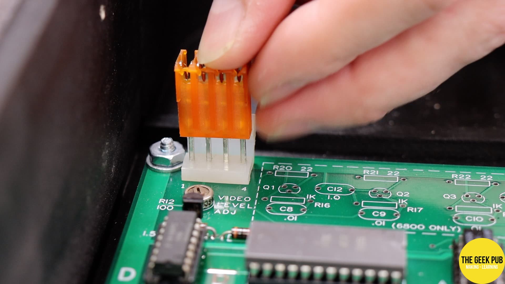 The Apple 1 Case - The Geek Pub