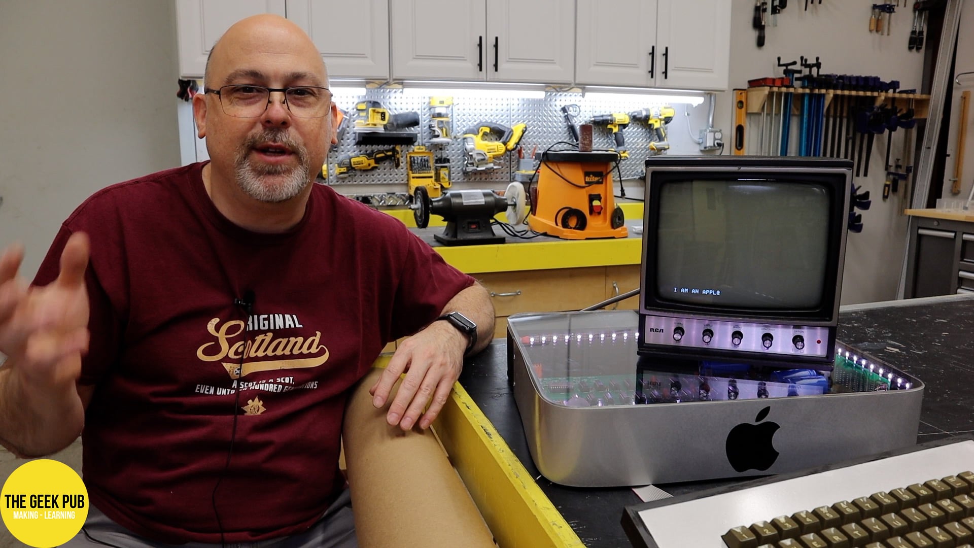 The Apple 1 Case - The Geek Pub