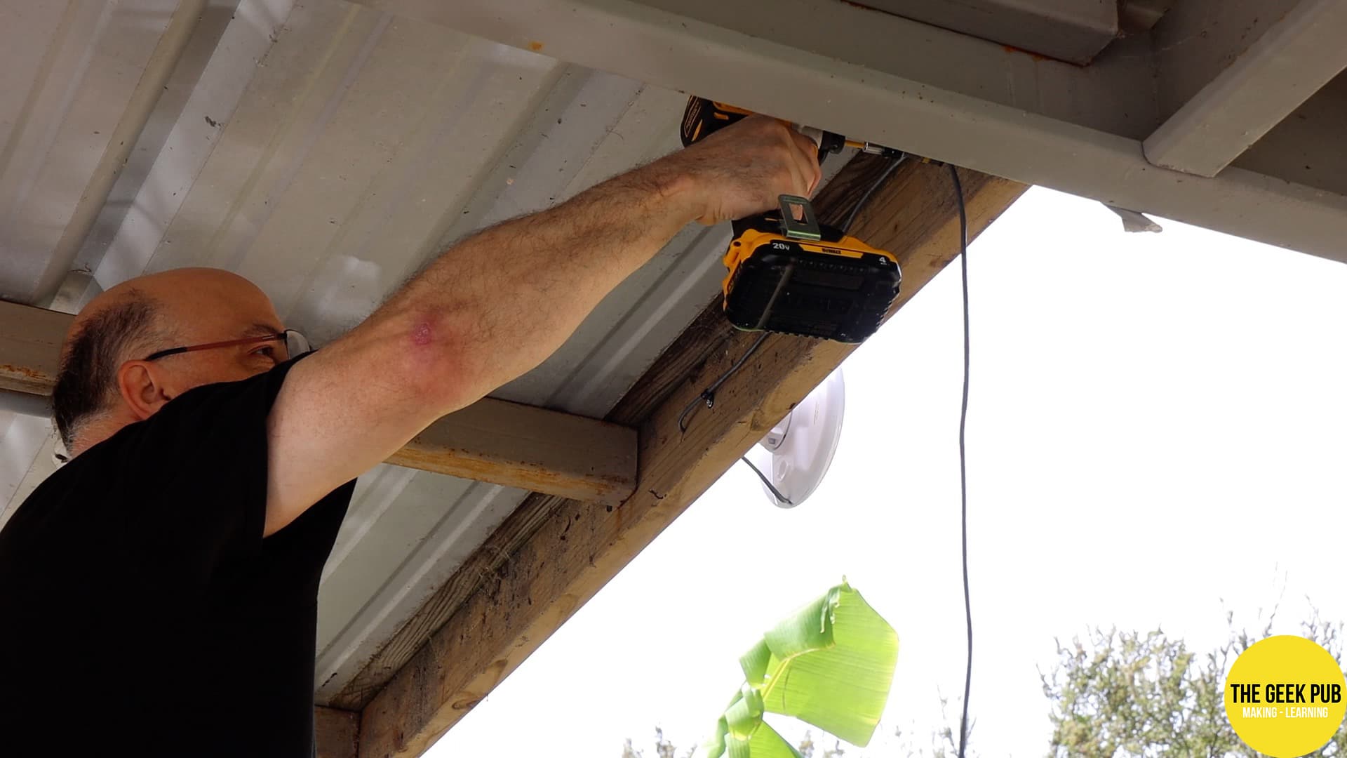 Adding Wi-Fi at the Boat Dock - The Geek Pub