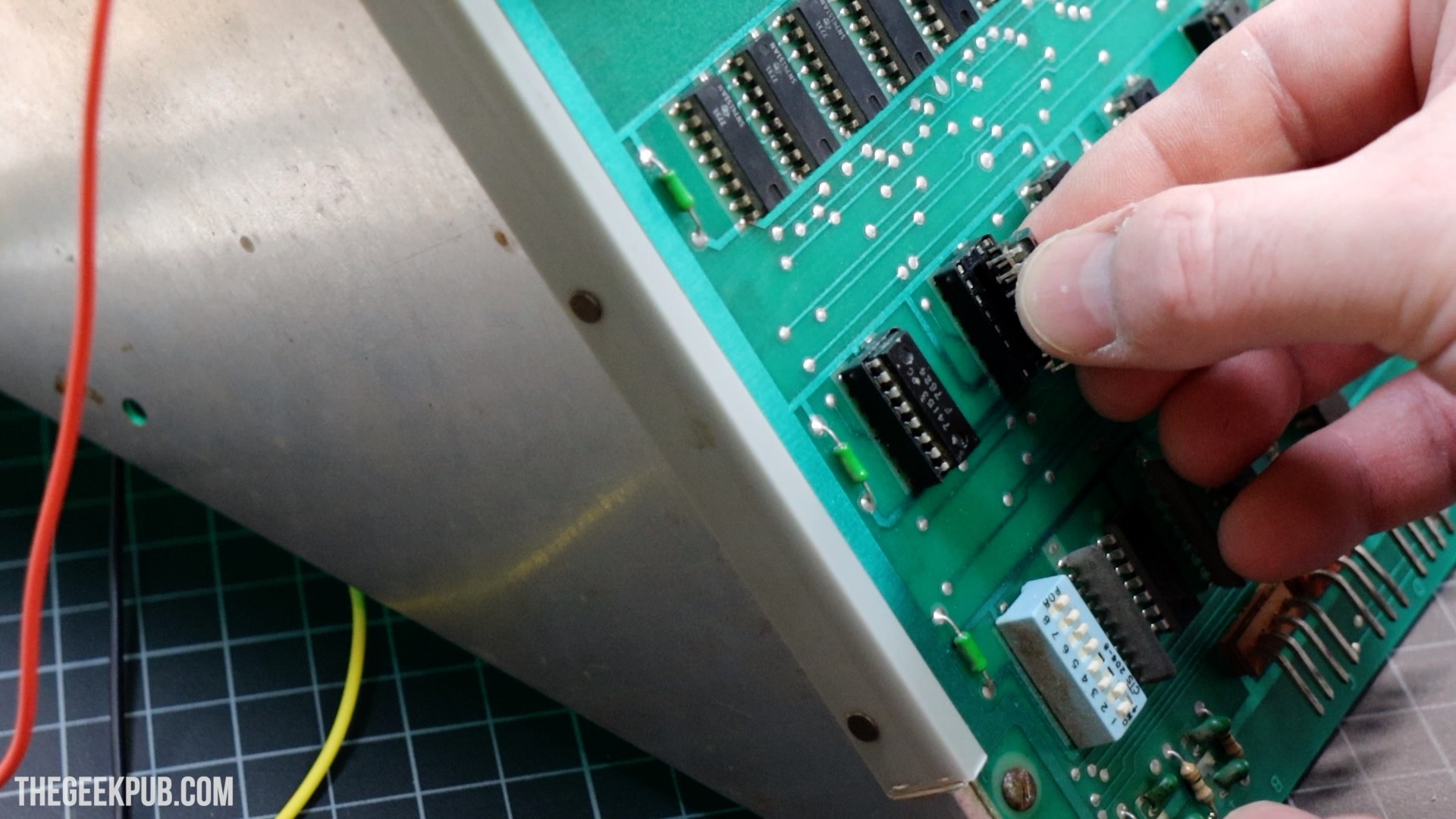 Space Invaders Arcade Repair - The Geek Pub